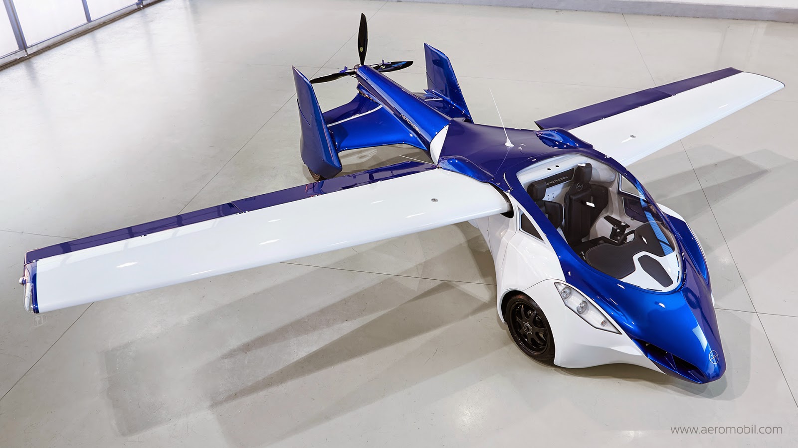 World First Flying Car Shown In Technology Festival in Vienna ( Video ...