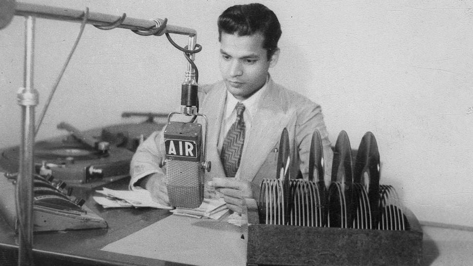 Iconic photos at All India Radio - Noshwind