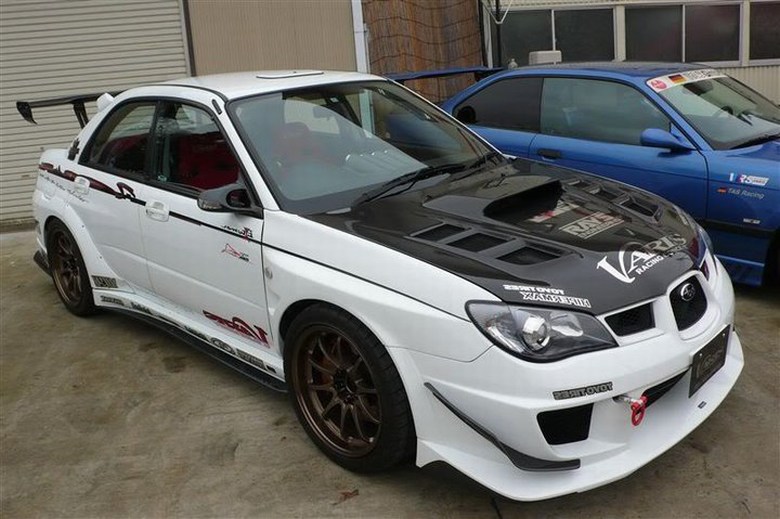Midnight Garage Bodykit Centre: Subaru Version 9 Varis Bodykit