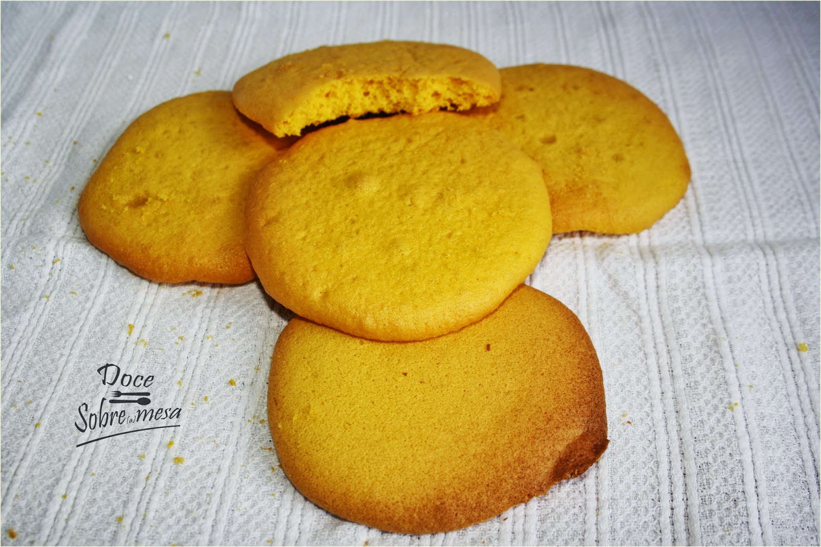 Doce Sobreamesa Bolos De Gema