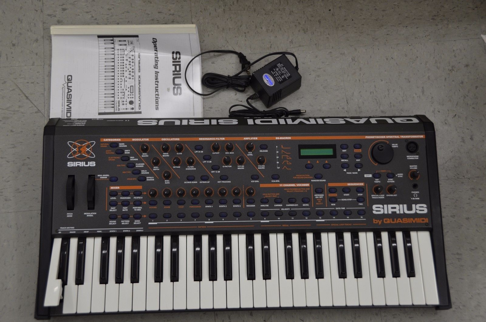 MATRIXSYNTH: Quasimidi Sirius Groovebox Keyboard Synthesizer with Vocoder