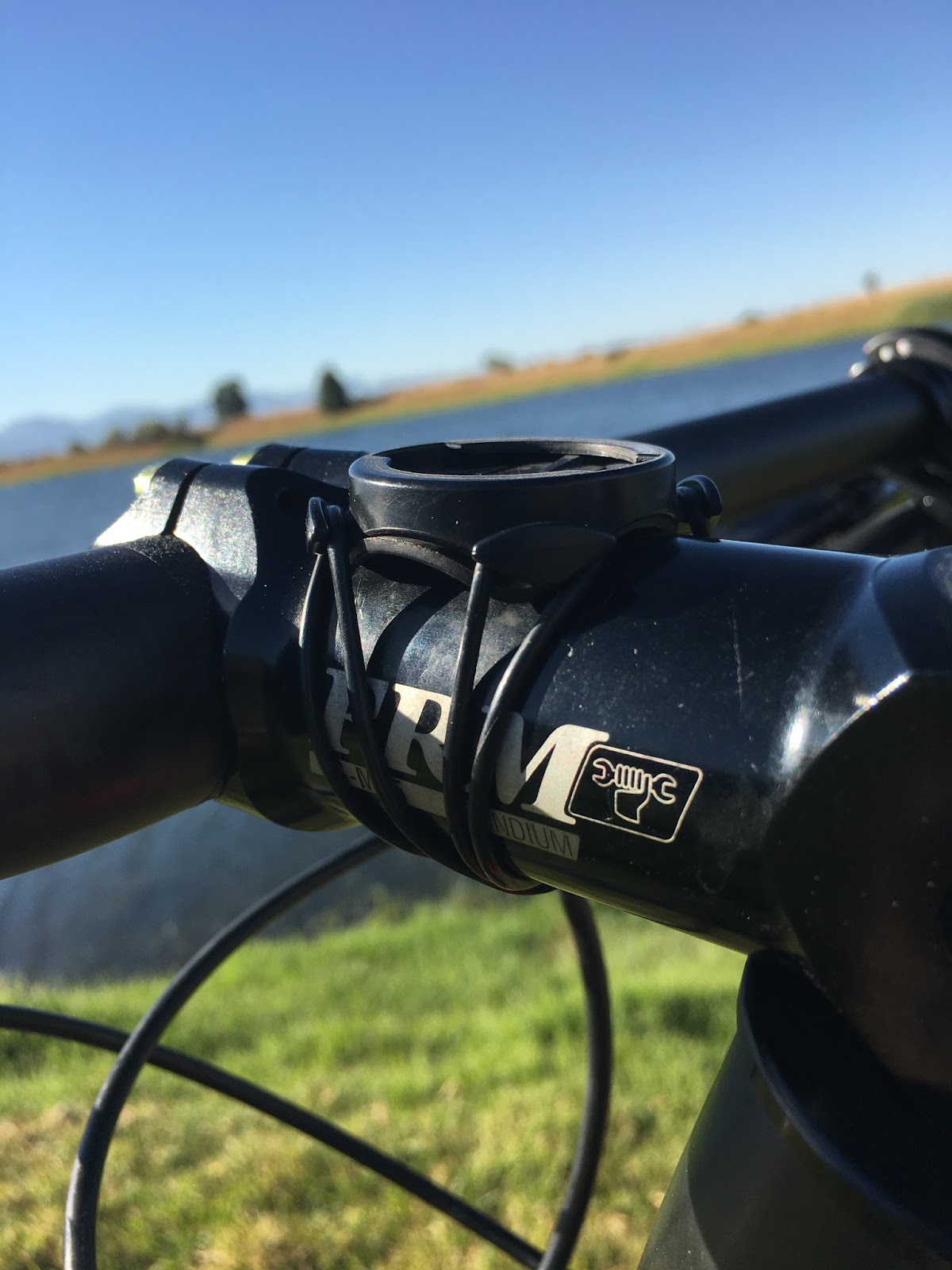 Jaco & Hildegarde: Bike Review - Silverback Sesta SBC