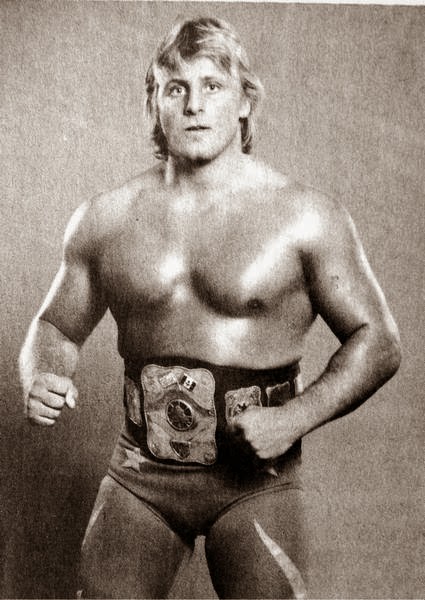 Classic Wrestling World Photos: Owen Hart Photos
