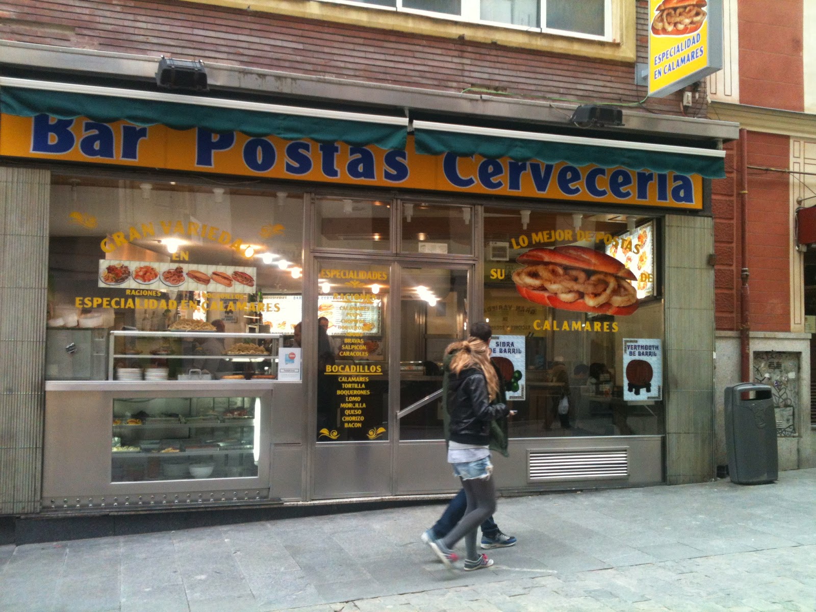 MoreMadridCity: Bar Postas… Uno de Calamares por favor!