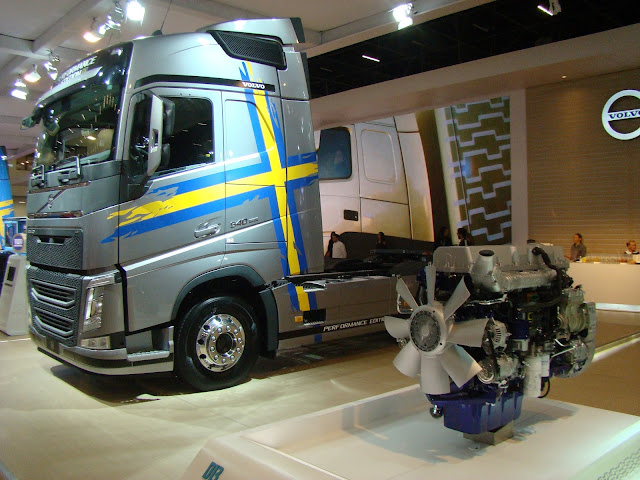 DIECIOCHO RUEDAS: VOLVO FH PERFORMANCE EDITION… EDICIÓN ESPECIAL 90 ...