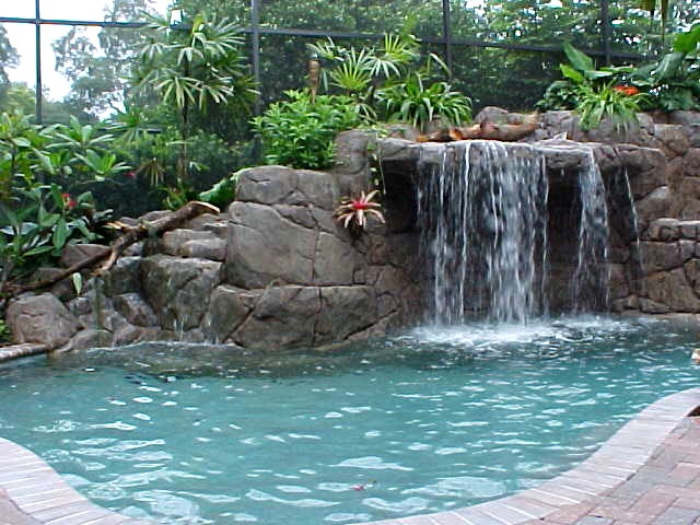 Swimming Pools: Swimming Pool Waterfalls