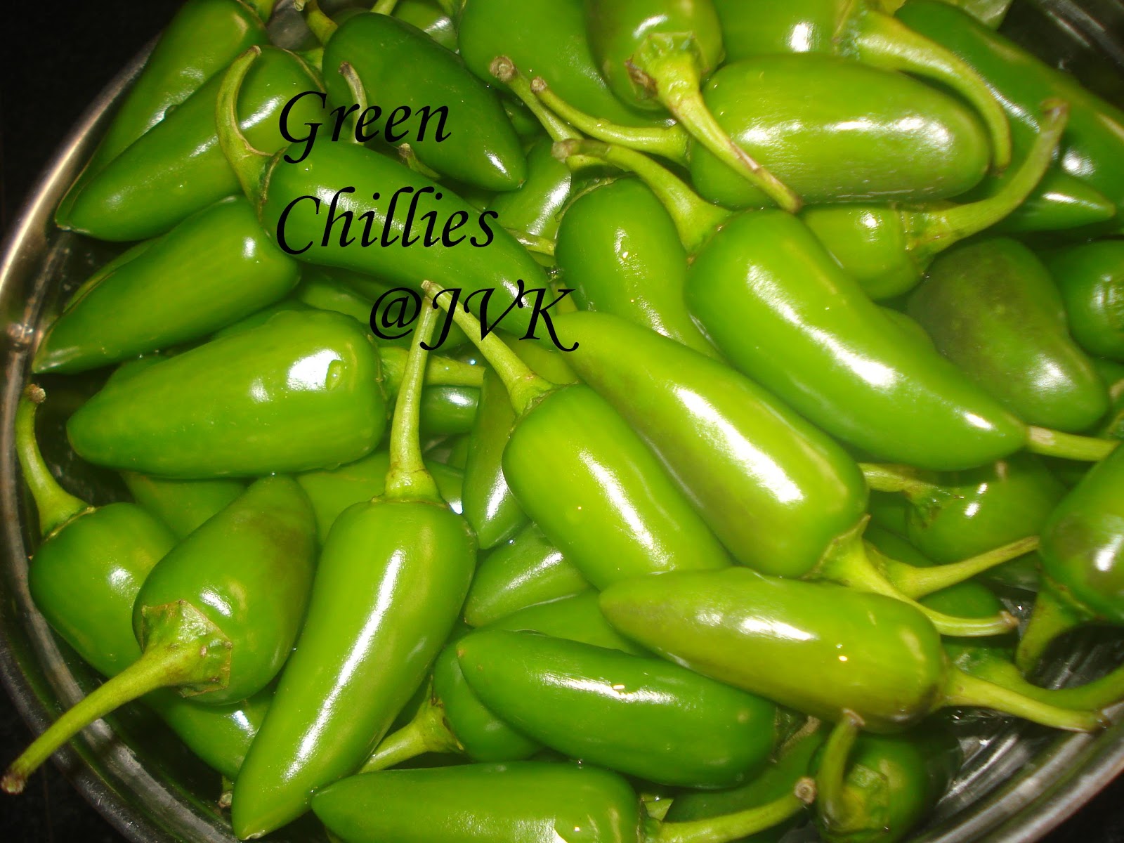 Jay's Veg Kitchen: SUN DRIED GREEN CHILLY / KONDATT MOLAGU