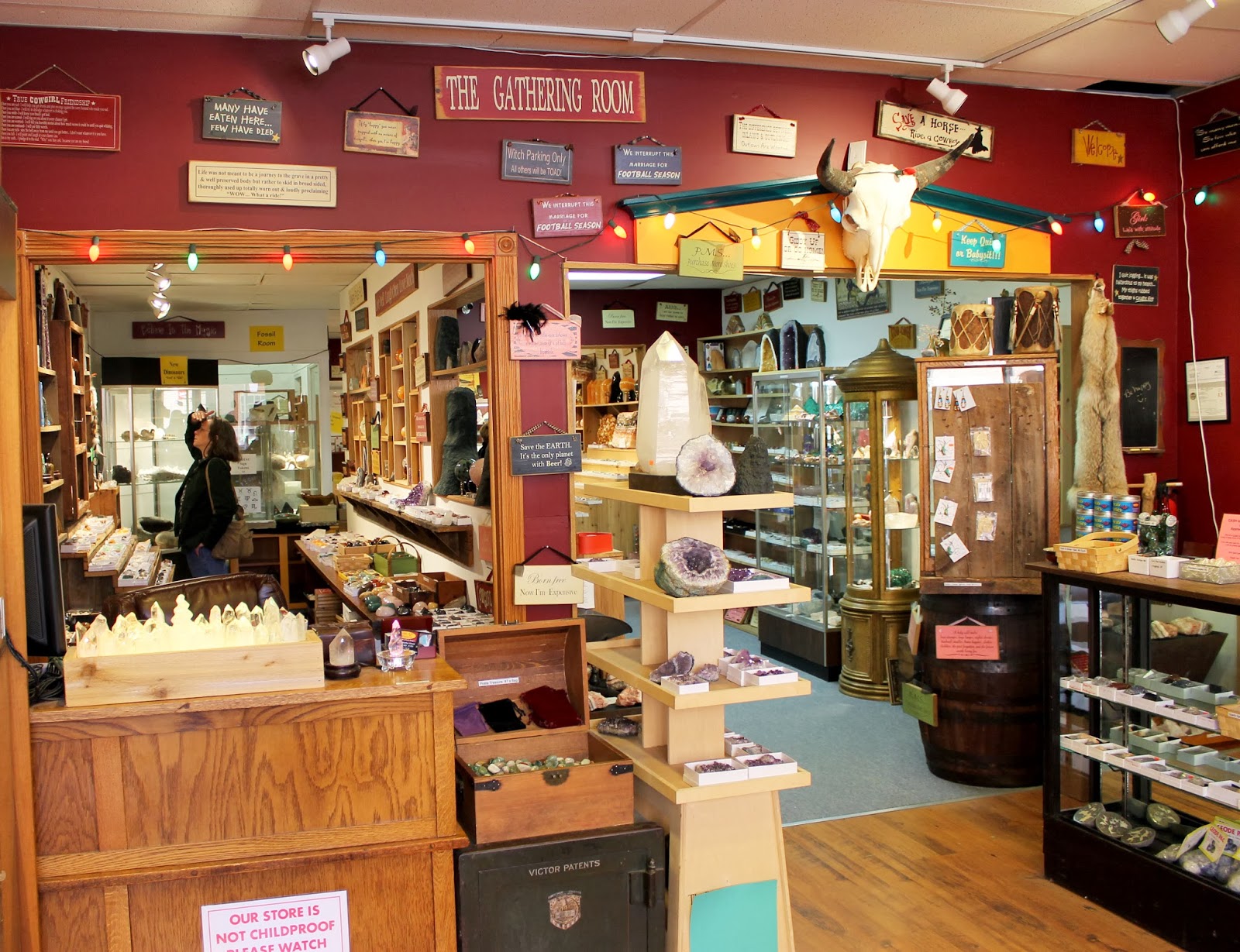 Keep It Downtown: Earthy Elements