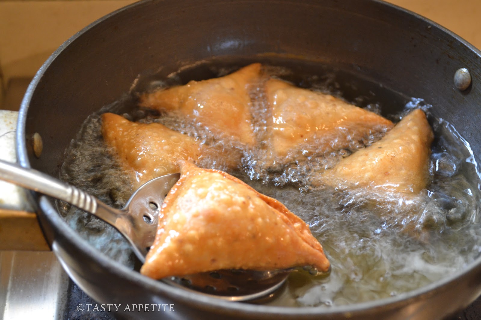 Samosa/Crispy Onion Samosa /Step By Step Recipe