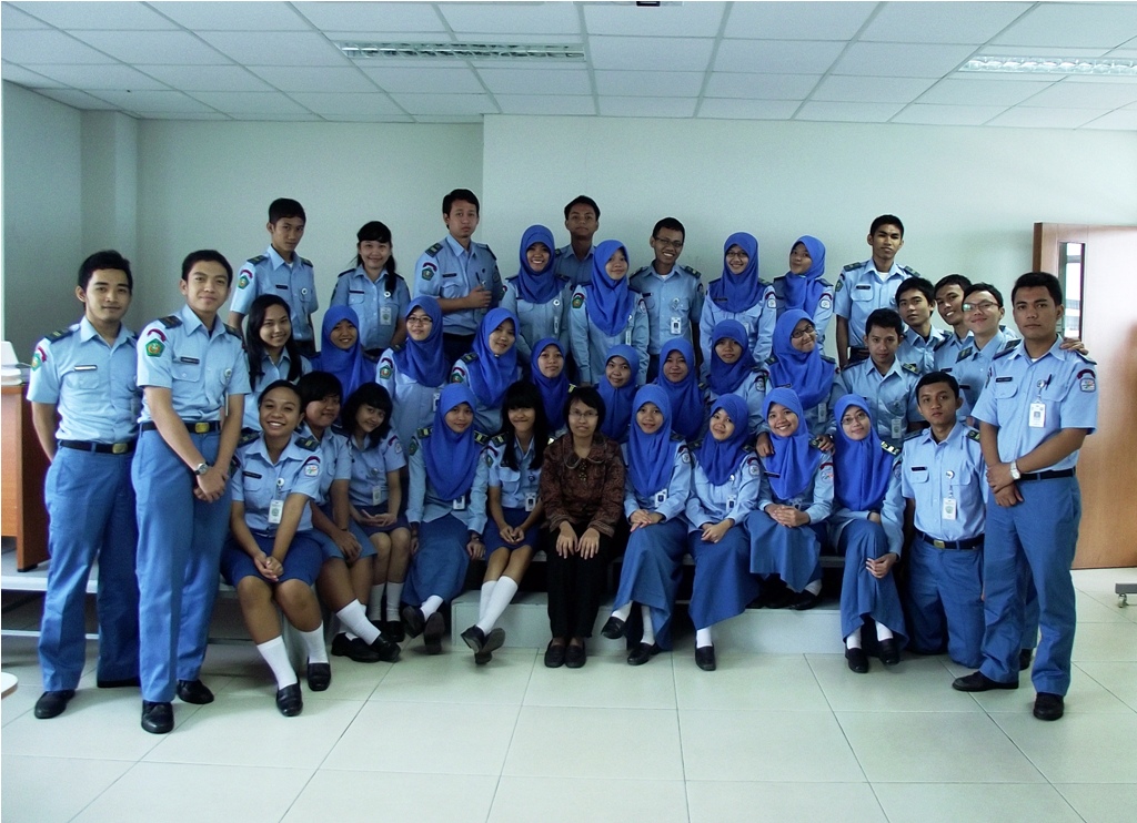 Using Uniform in University - Tifani's Blog