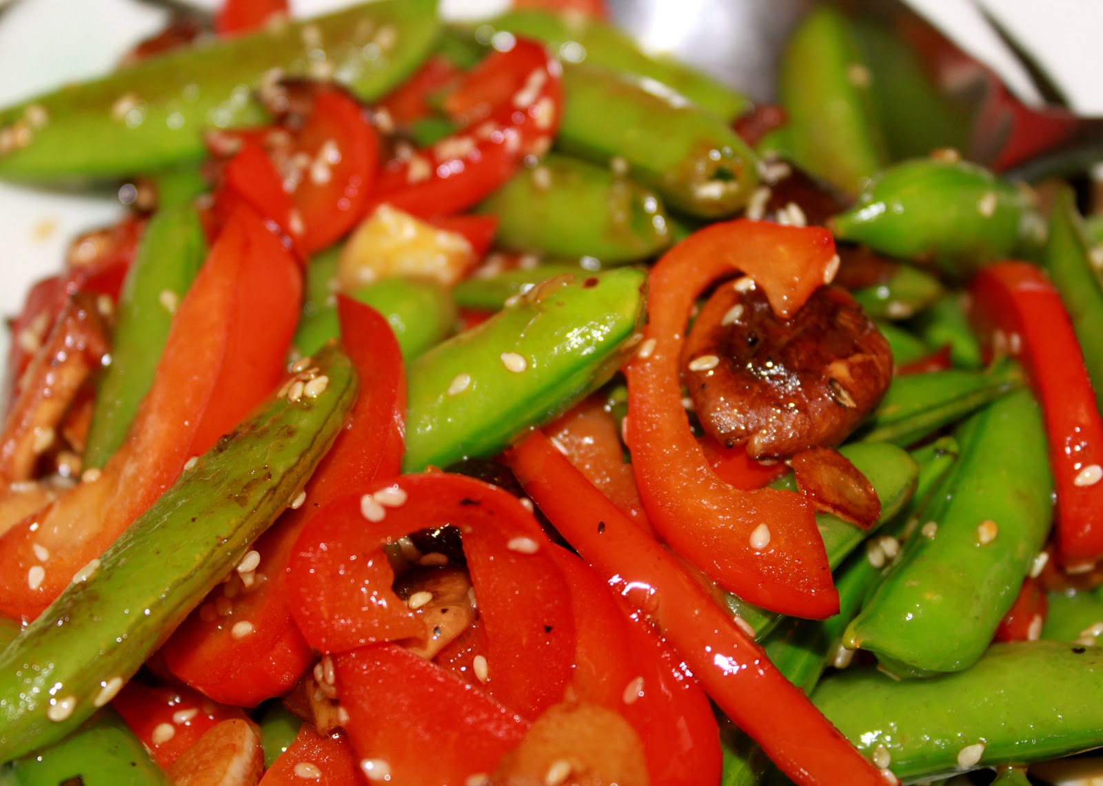 Domestic Divas Blog: Meatless Monday: Stir-Fried Snap Peas, Bell ...