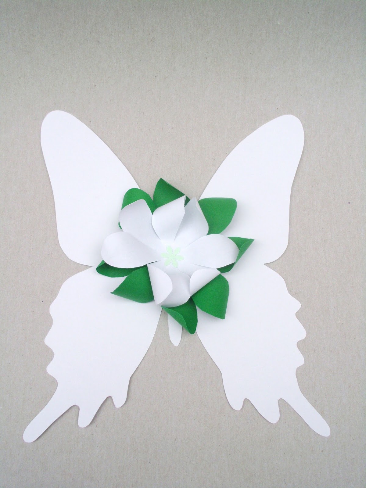 Handmade Paper-Heaven: Large paper butterflies / Fluturi mari din carton
