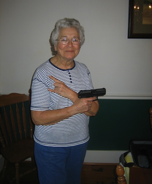 Sarcasms: Gangsta Grandmas? (10+ Pictures) Grandmas have sure changed a ...