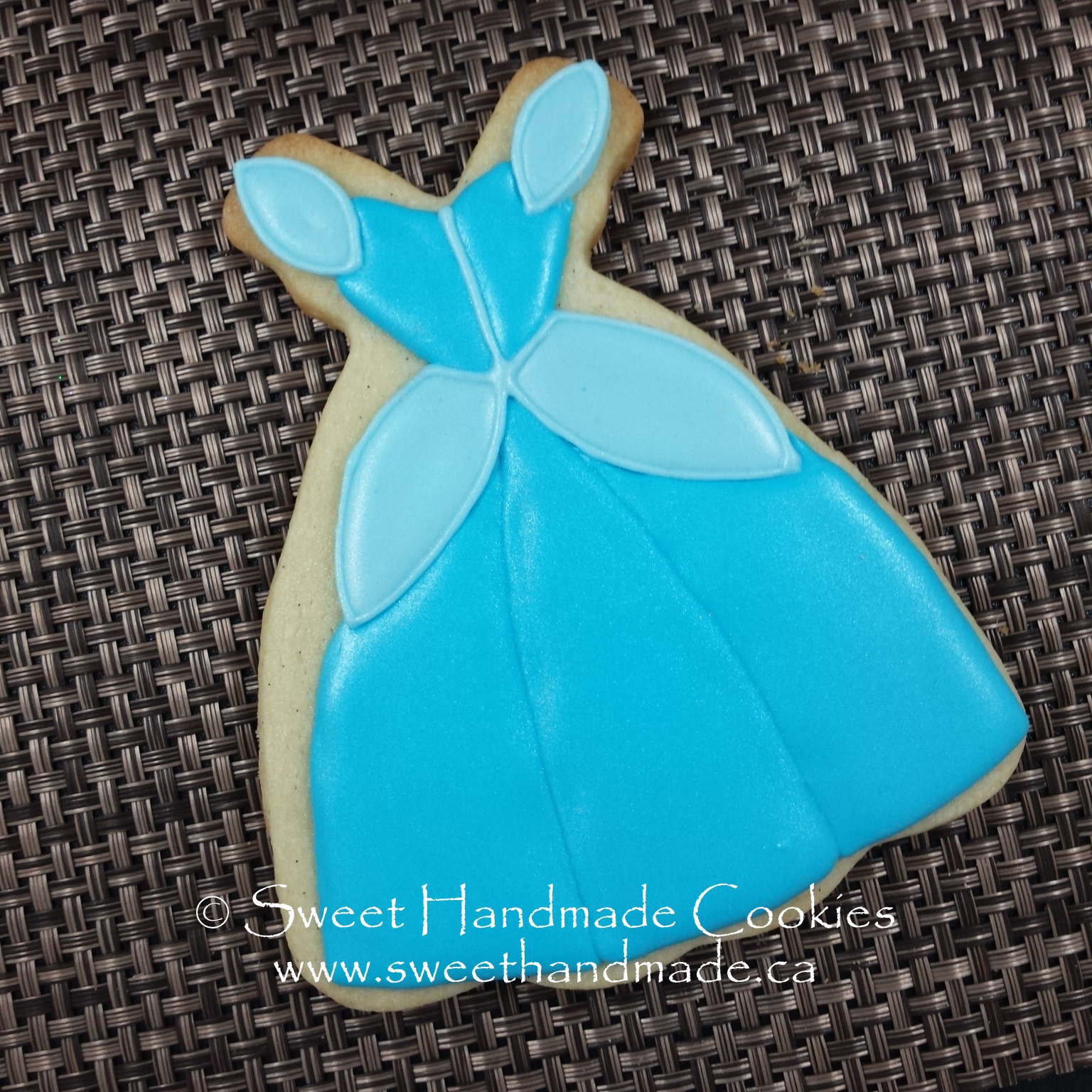 Sweet Handmade Cookies: Princess Dress Cookies