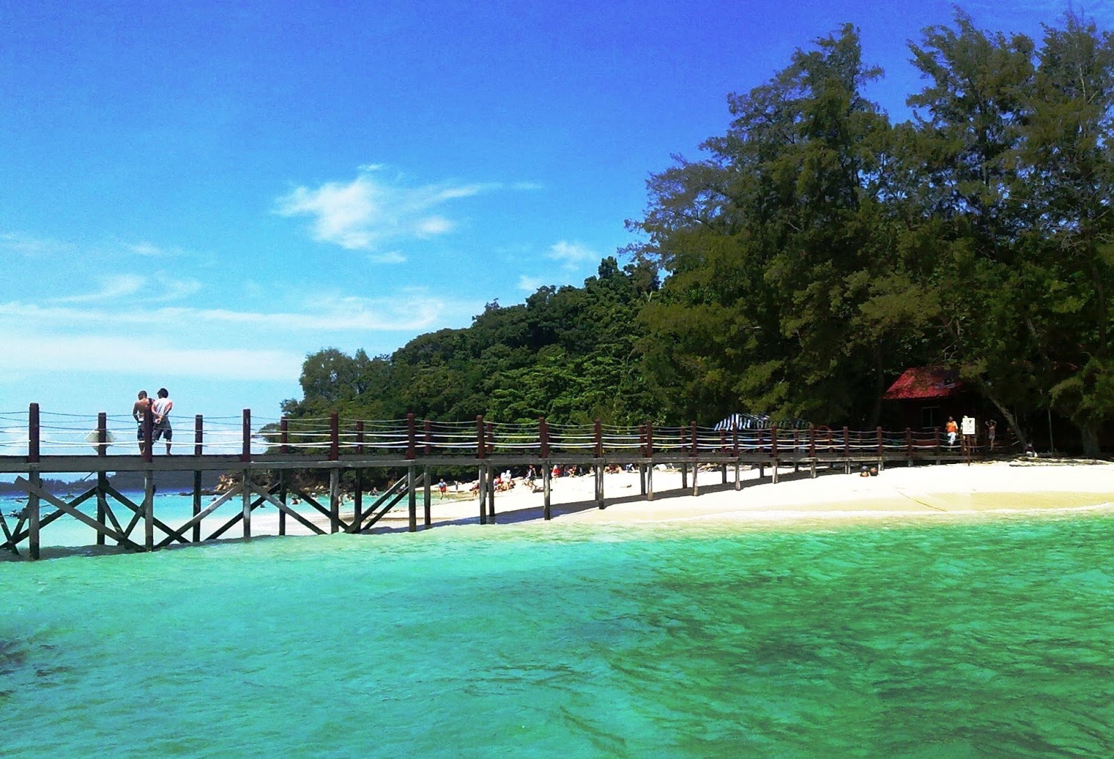 PULAU YANG MENARIK DI SABAH: PULAU MANUKAN