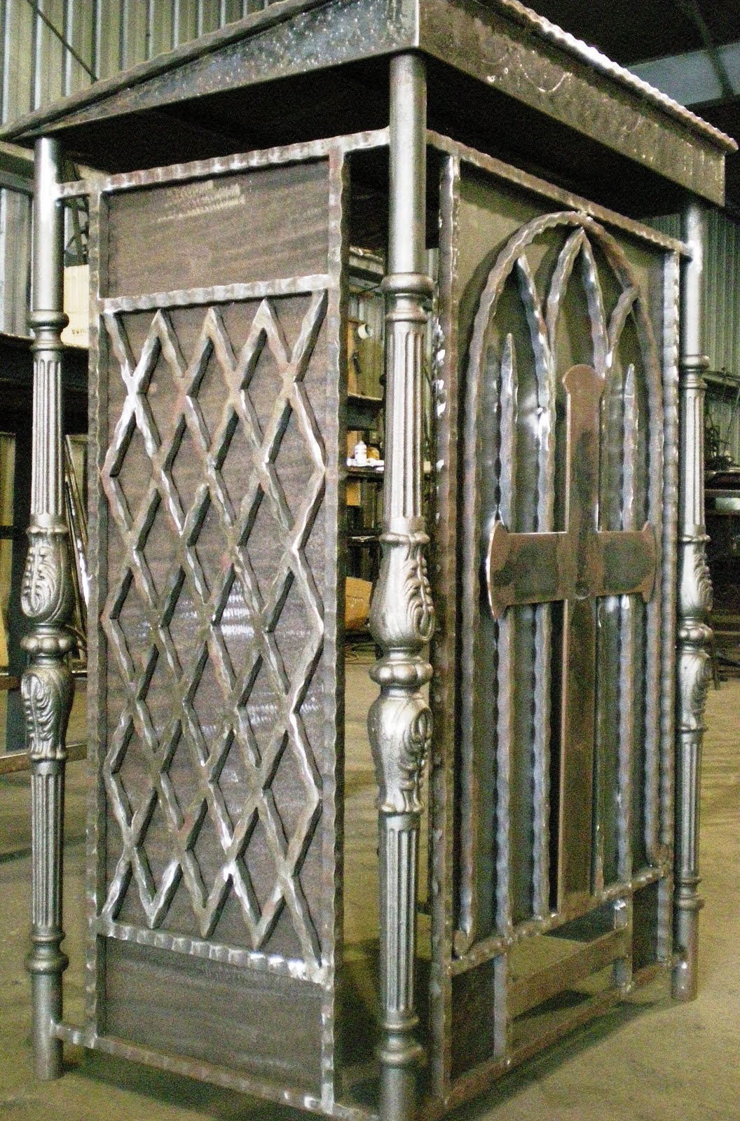 Steelhand Ironworks: Preacher's pulpit of forged iron