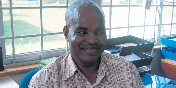 O Marchador: Joseph Ochieng, o primeiro juiz africano nuns Jogos Olímpicos