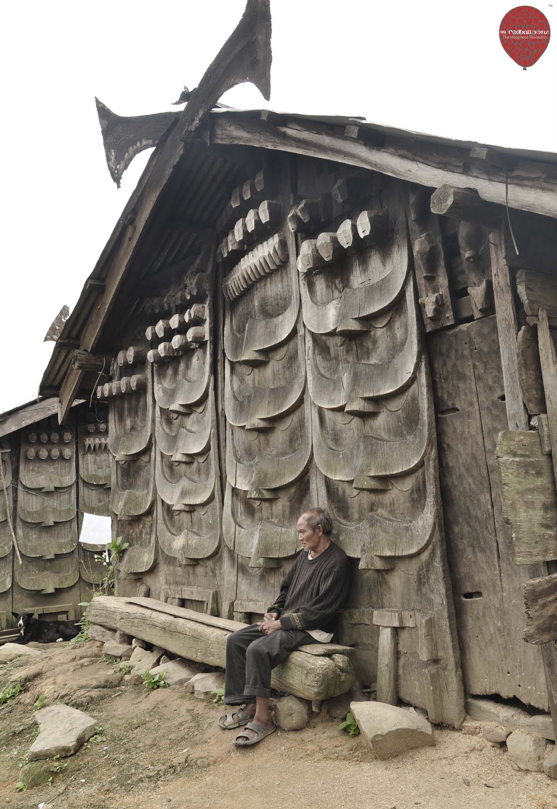 99 red balloons: Traditional Tangkhul Naga house in chingjaroi Village ...