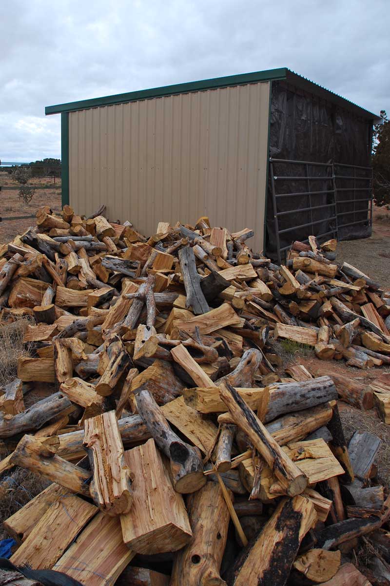 The 7MSN Ranch: There's a science to wood stacking...who knew?