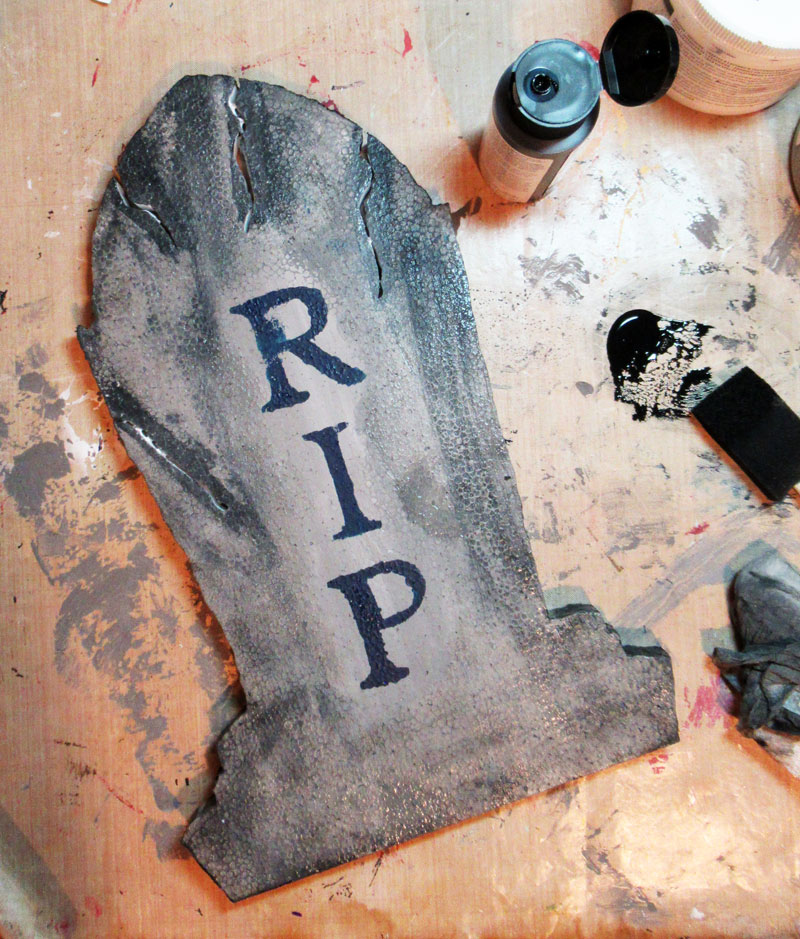 Tiny Tool Time: How to create a tombstone with the Hot Wire Cutter