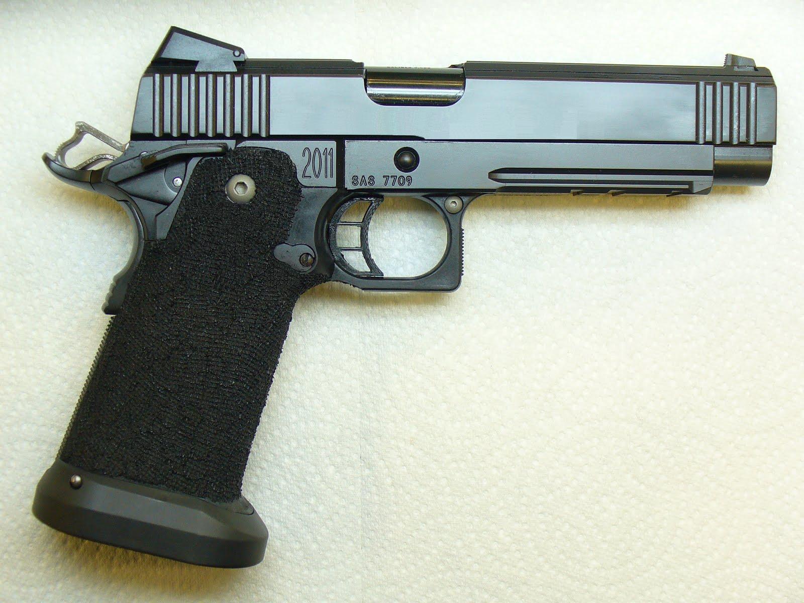 TACTICAL WAREFARE ARMORY: 1911-2011 PISTOLS