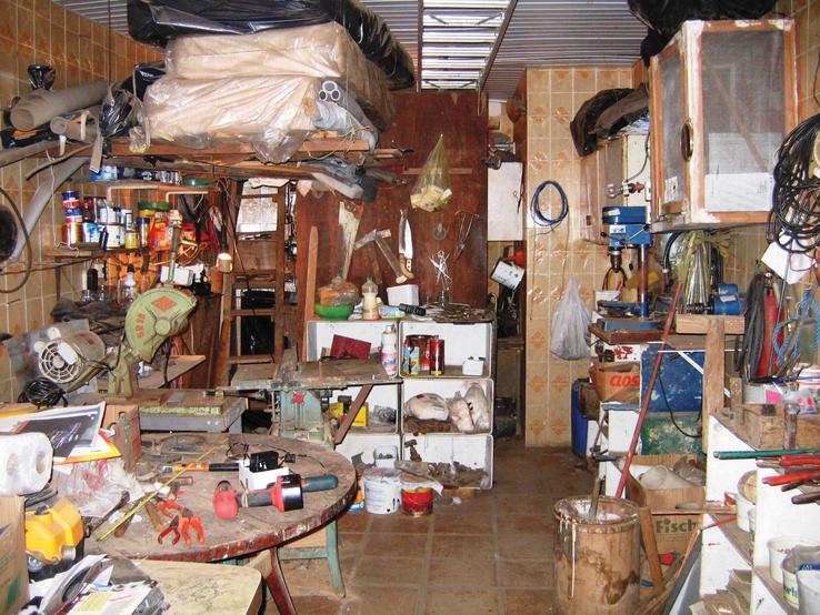 CBE One-Stop Job Seeker Blog: Clearing the Clutter Can Open New Paths