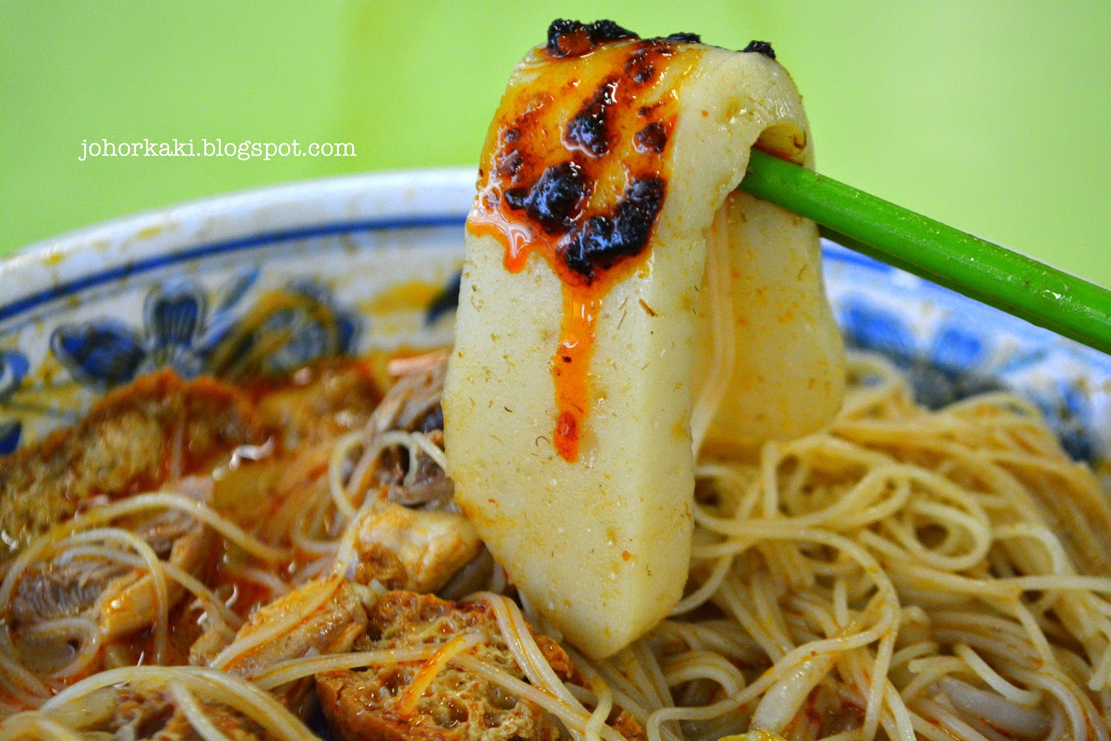 Heng Kee Curry Chicken Bee Hoon Mee Singapore 兴记咖喱鸡米粉面 |Tony Johor Kaki ...