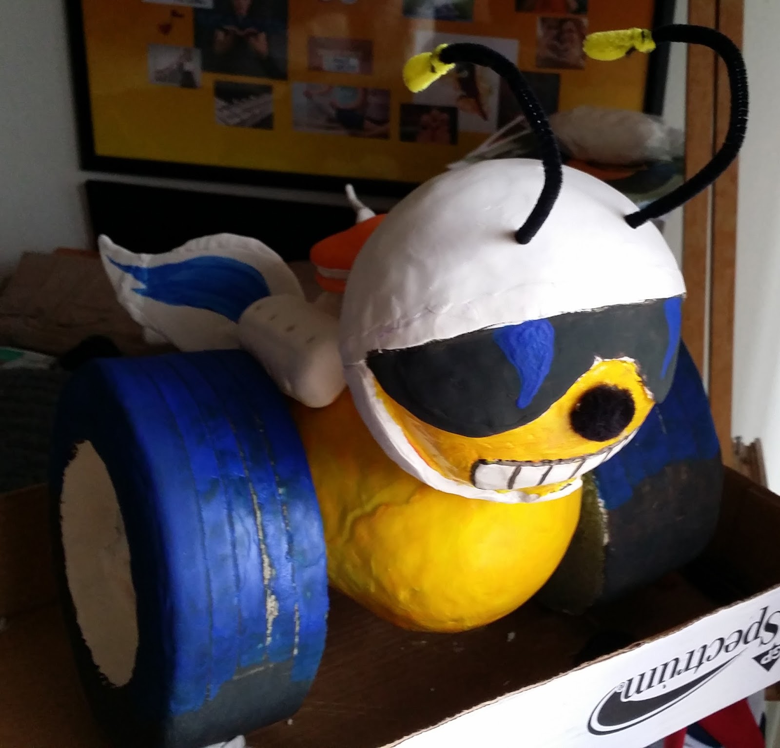 Just A Car Guy: scat pack bee I made is coming along pretty well