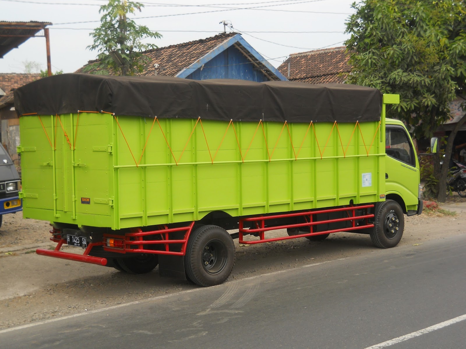 Layanan Bak Besi Karoseri di Demak | Karoseri Sarana Karya Mandiri