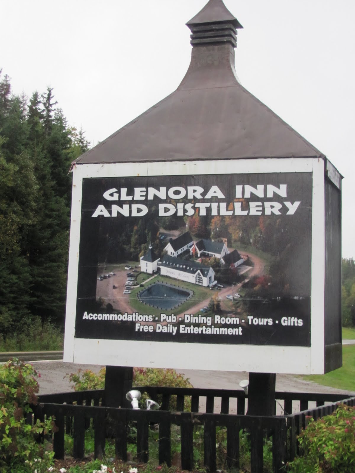 The World of Gord: The Glenora Inn & Distillery