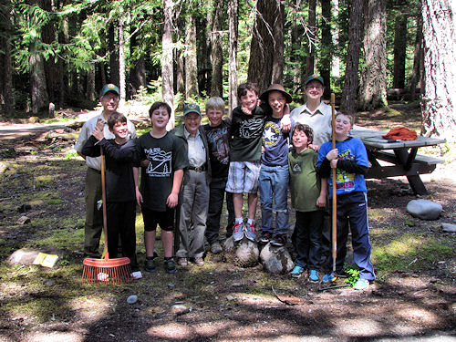 Mount Rainier Volunteers: Campground Cleanup Crew