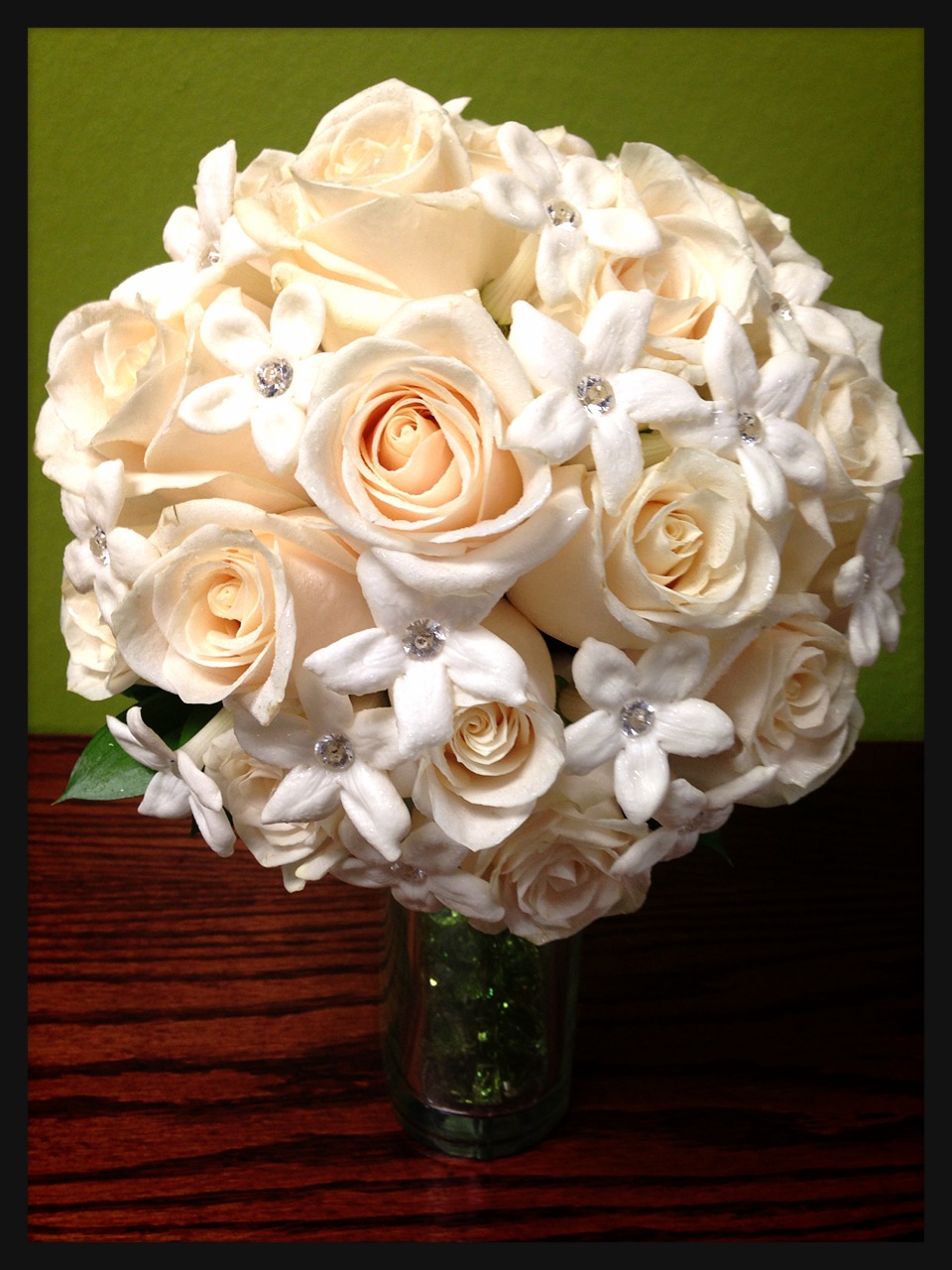 Bernardo's Flowers: Ivory Roses with Stephanotis Bouquet