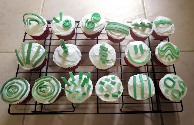 My Cake Corner: Abstract Art Cupcakes - June 2014