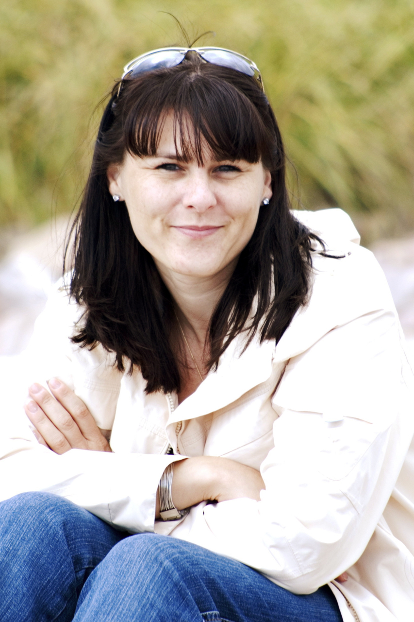 Counterfeit Kit Challenge: Been Caught Stealing-September 2011 Guest ...