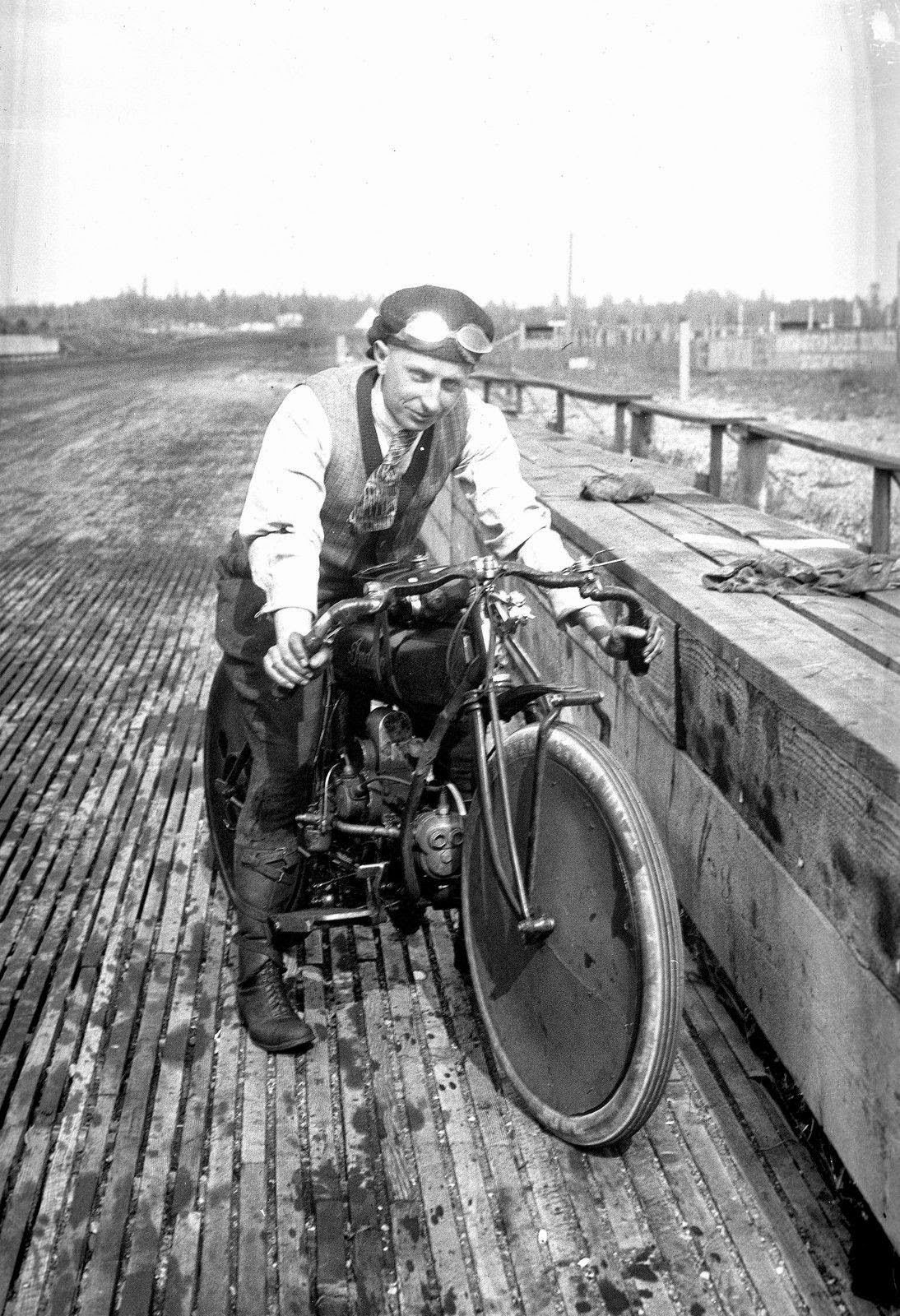 GeekBobber: Tacoma Speedway