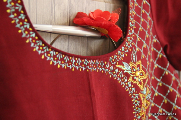 More Designs and Ideas of Liquid Embroidery to create on Blouse ...