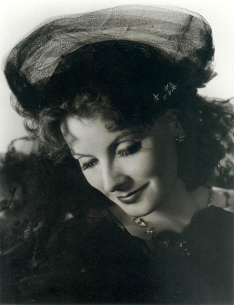 Los Grandes Fotografos: Clarence Bull (1896-1979)