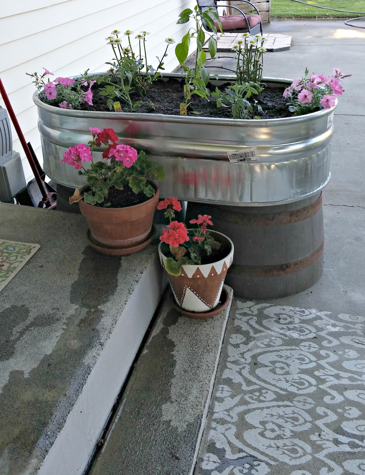 Upcycled Horse Trough Raised Garden - Weekend Yard Work Series - Little ...
