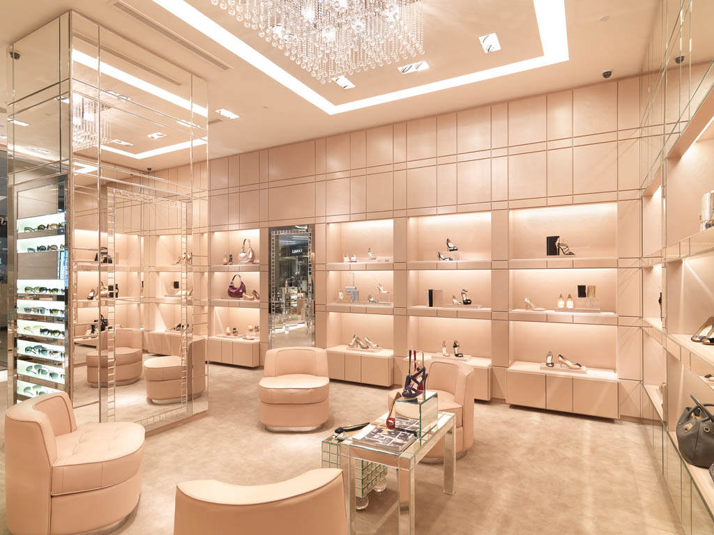 DESIGNER SPOTLIGHT : JIMMY CHOO - Reed Fashion Blog