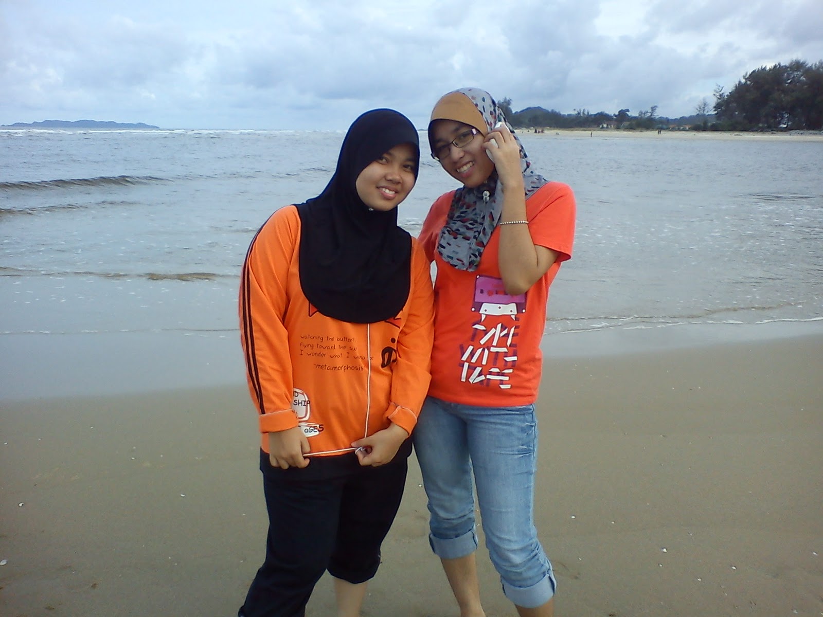 FOOTPRINTS: just pic..huhuh