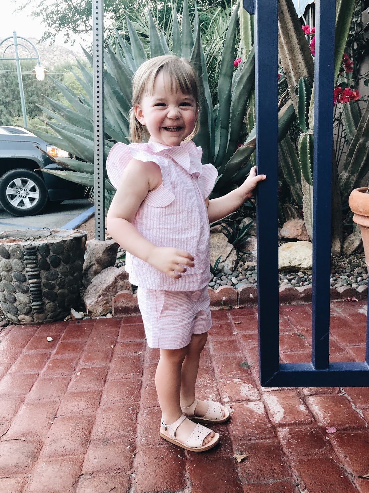 Hello Baby Brown: Palm Springs (with little people)!