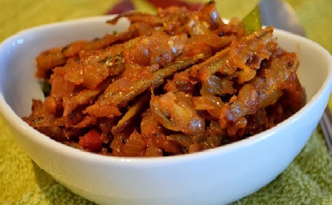 All Item From Food to Snack,Its easy to cook...: Spicy Nethili Karuvadu Fry