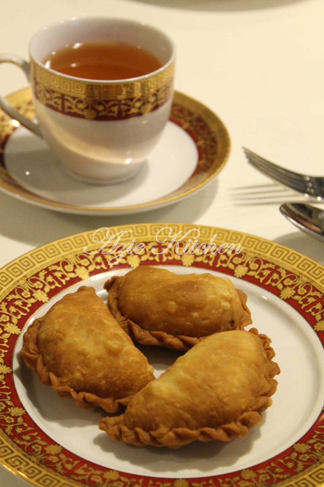 Jom Layan Karipap Ayam - Azie Kitchen