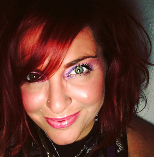 Media Confidential: Phoenix Radio: Lois Lewis Joins KNIX As APD, MD