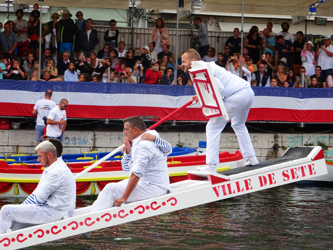 Tournoi de joutes à Sète: bonne Saint Louis!