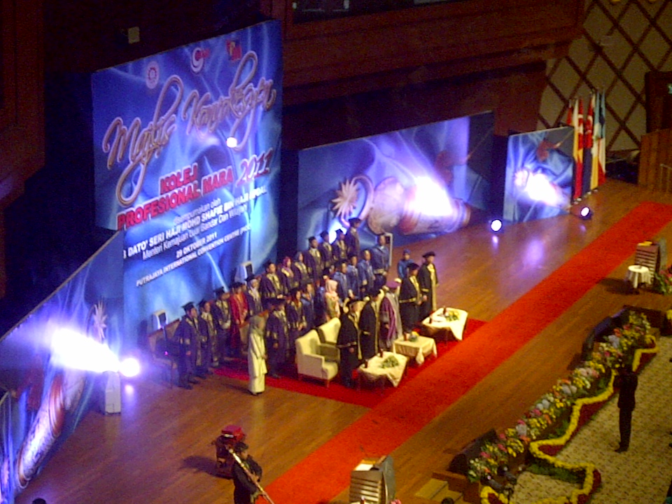 cerita merepek meraban: KONVOKESYEN KOLEJ PROFESIONAL MARA 2011