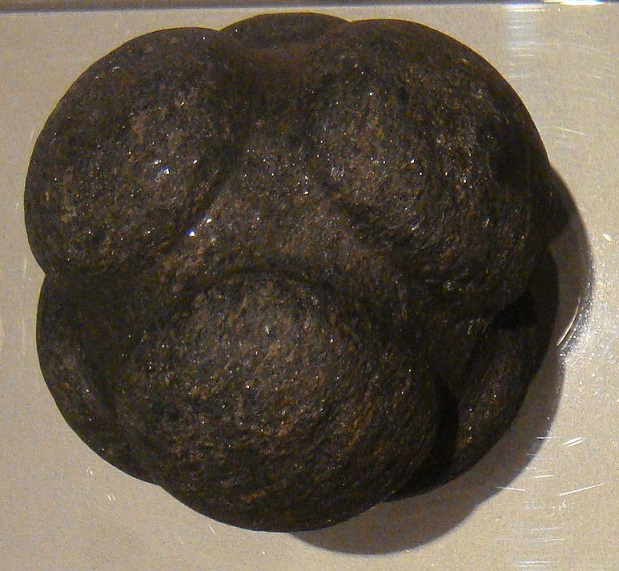 bensozia: Carved Stone Balls of Neolithic Scotland