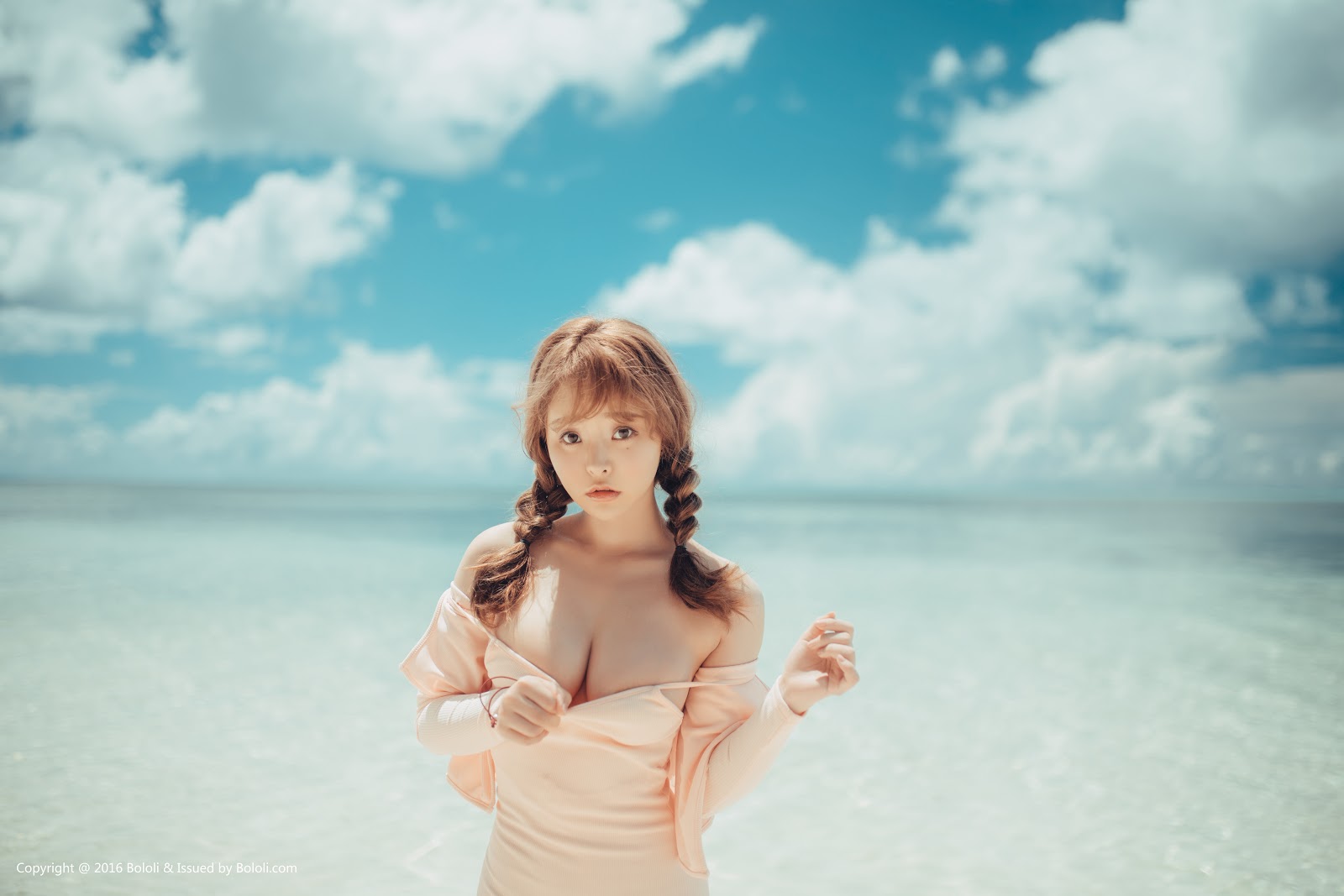 Biển xanh mây trắng BoLoli 126 - Ảnh gái xinh