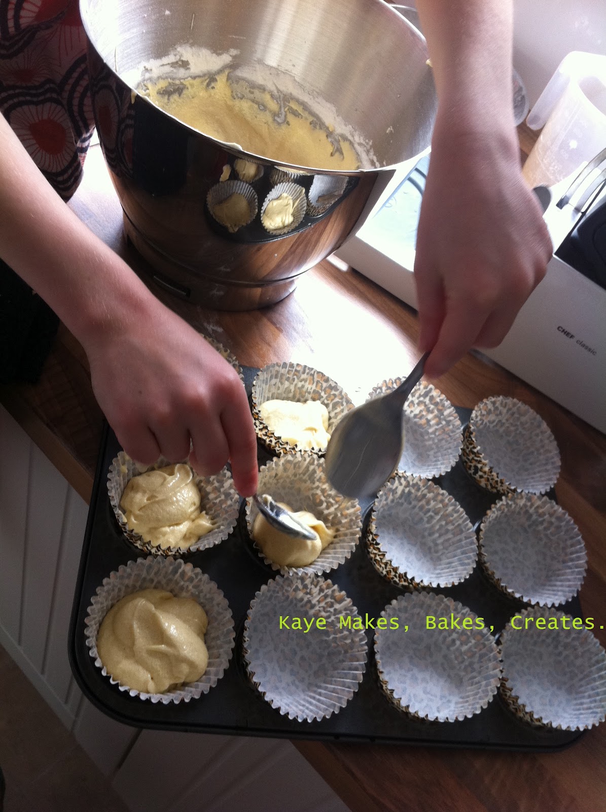 Kaye Makes, Bakes, Creates.: Jam and Almond Fairy Cakes