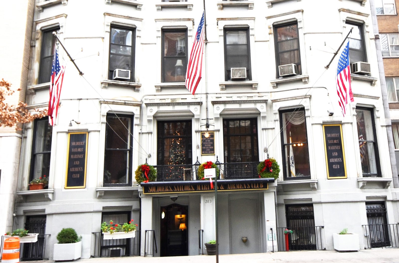 Daytonian in Manhattan: The Soldiers and Sailors' Clubhouse -- Nos. 283 ...